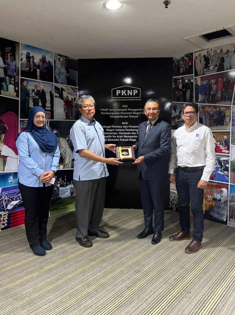 Courtesy Visit from the President and Group Chief Executive of SIRIM ...