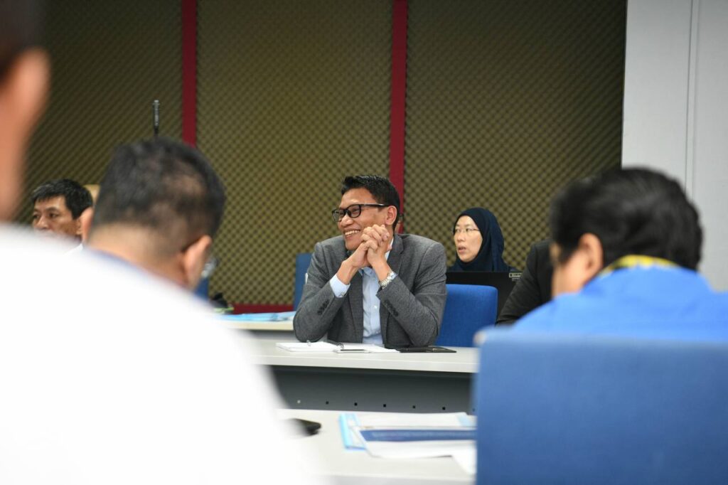 Courtesy Visit from the President and Group Chief Executive of SIRIM ...